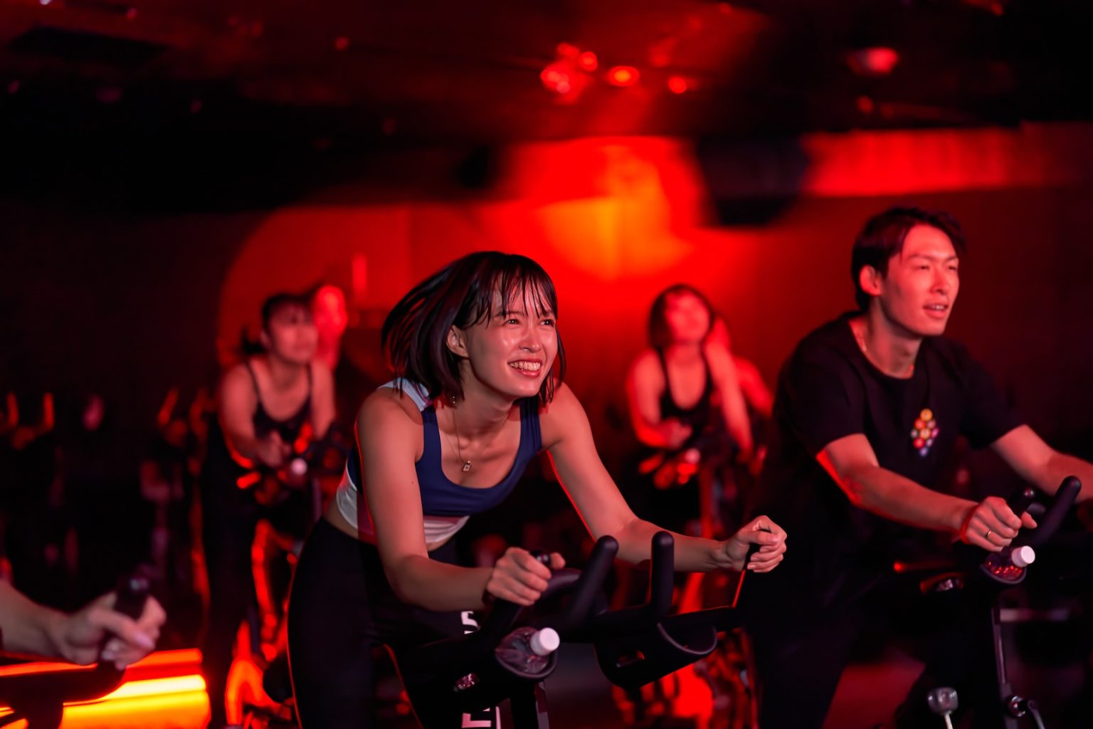 音楽フェス×暗闇フィットネス®！FEELCYCLE LIVE LUSTER 2025開催 | 株式会社グローバルプロデュース